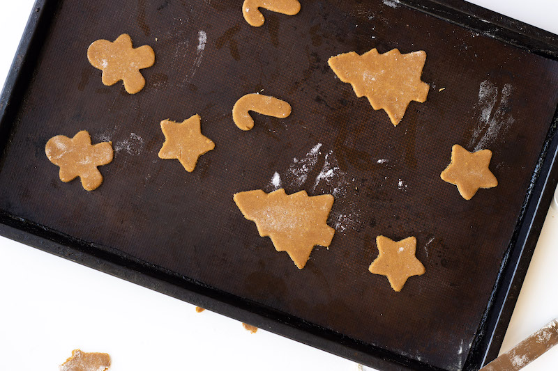 Gingerbread Cookies - My Go-To Easy Gingerbread Recipe – Maya's Kitchen ...